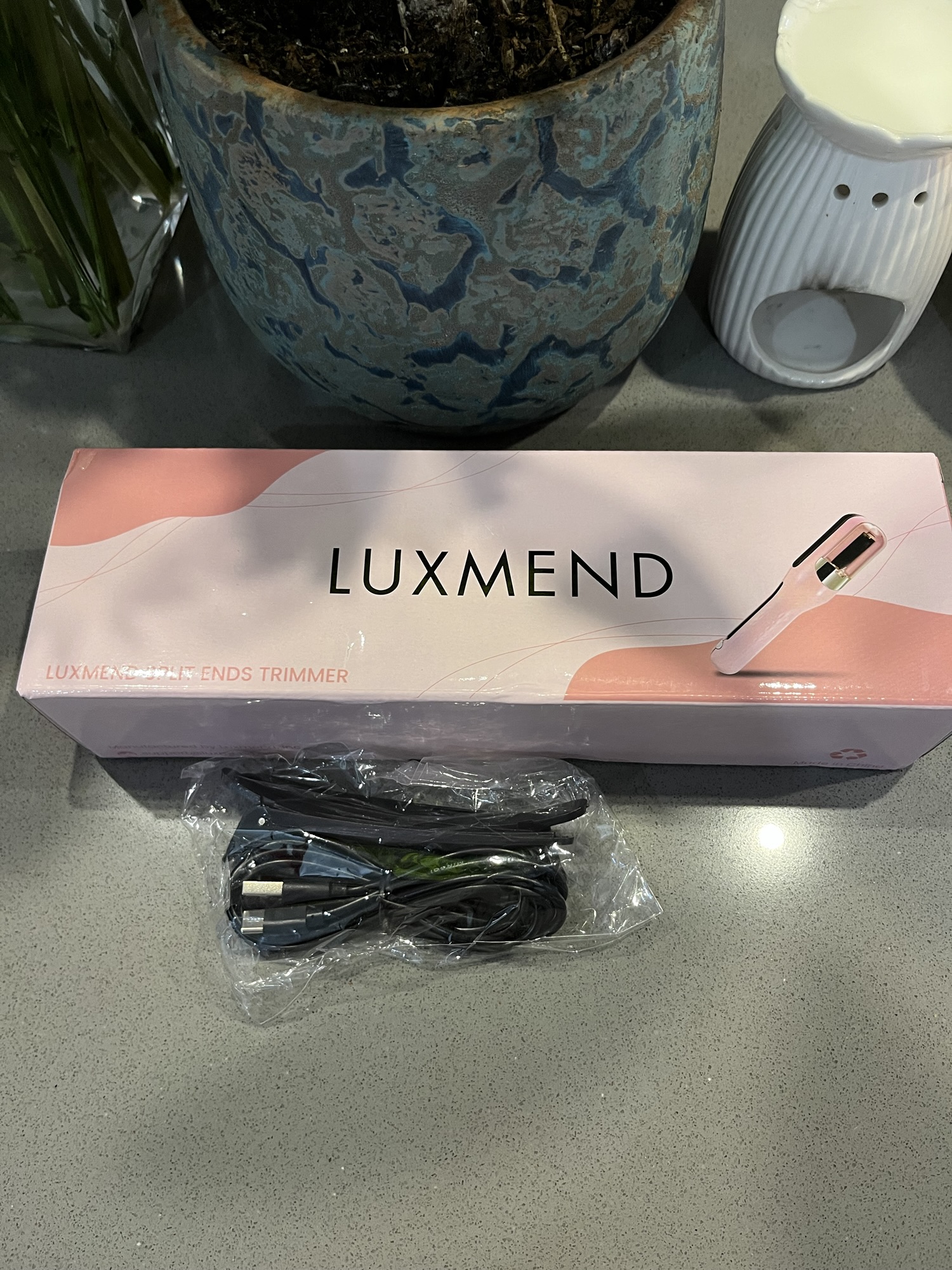 Luxmend Split end hair trimmer review… – Piper Nuelle